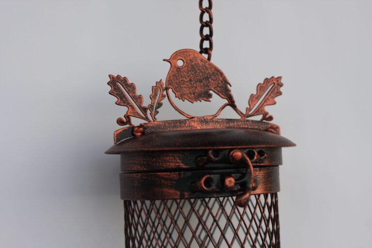Robin Bird Feeder Hanger - Ornamental Classics