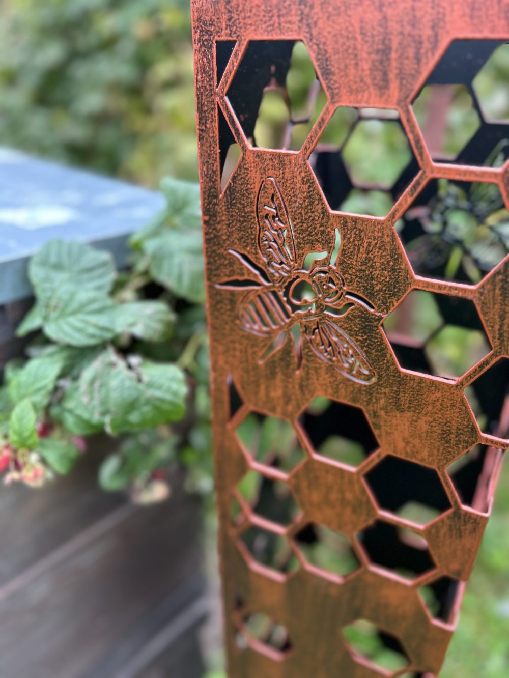 Steel Column Bee Copper - Ornamental Classics