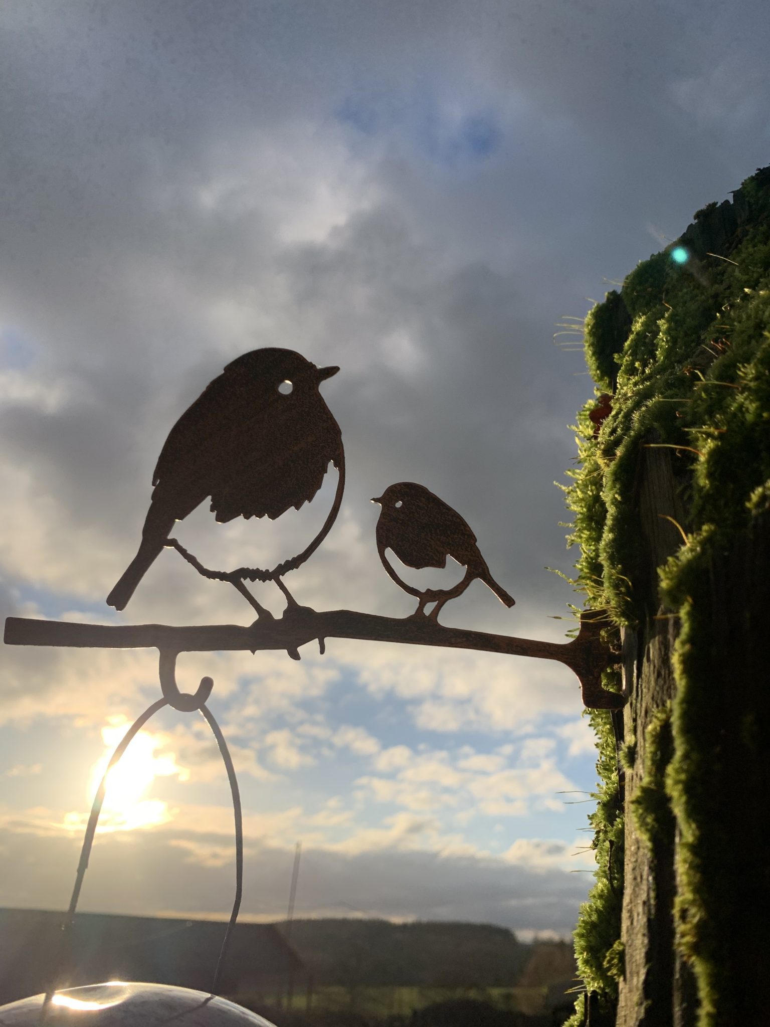 Robin and check bird feeder hanger - Ornamental Classics